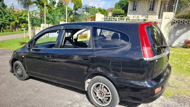 Honda Stream 2001 J$ 400,000 for sale | JamaiCars.com