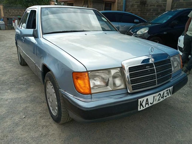 Mercedes-Benz 200e 1992 Ksh. 425,000 for sale | Usedcars.co.ke