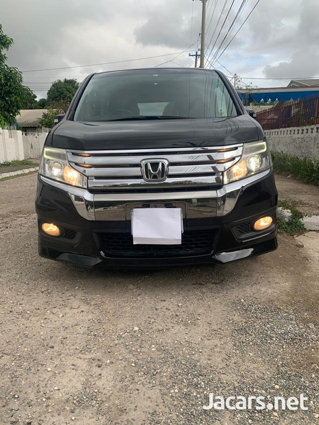 Honda Step wagon 2014 J$ 2,250,000 for sale | JamaiCars.com